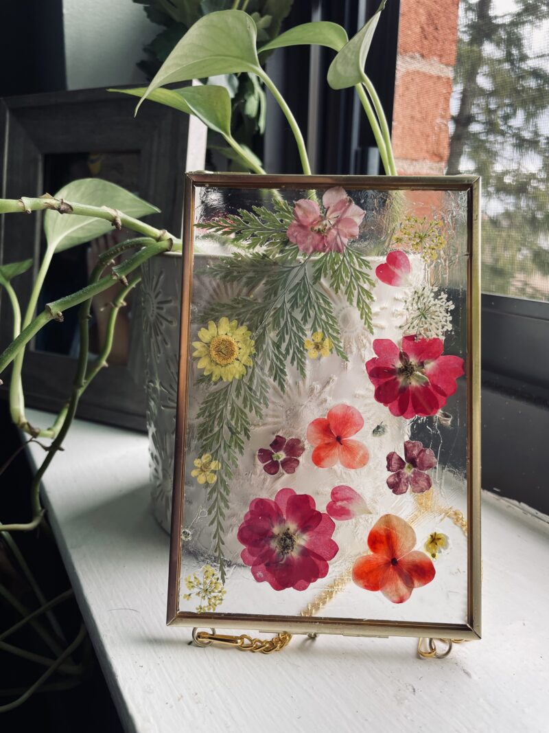 4 Fun & Easy Dried Floral Crafts - Cozy and Crafted